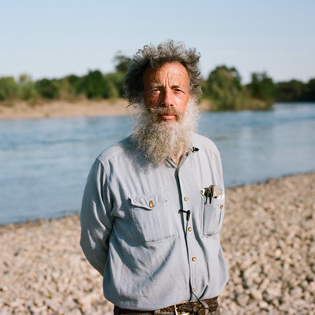 A Variation on the Powers of Ten - Picnics